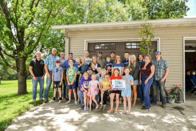 Multi-generational Palo Alto County farm family shows dedication to ...
